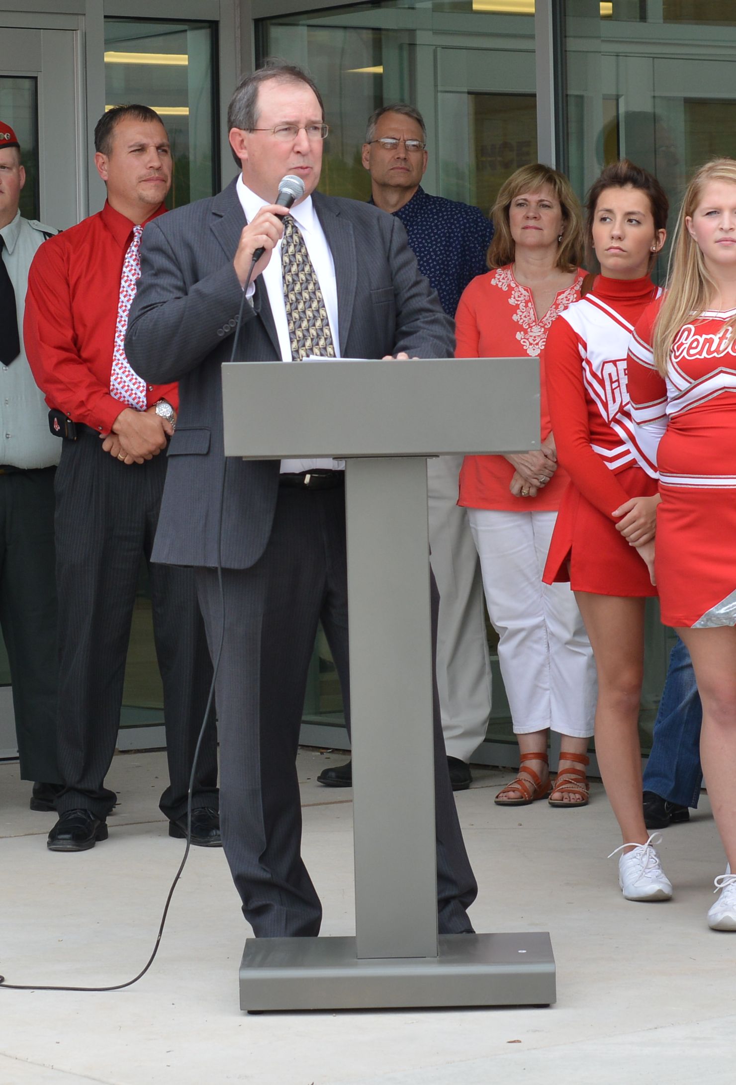 The Cuts: An Interview with Dr. Mitchell – The Pine Needle