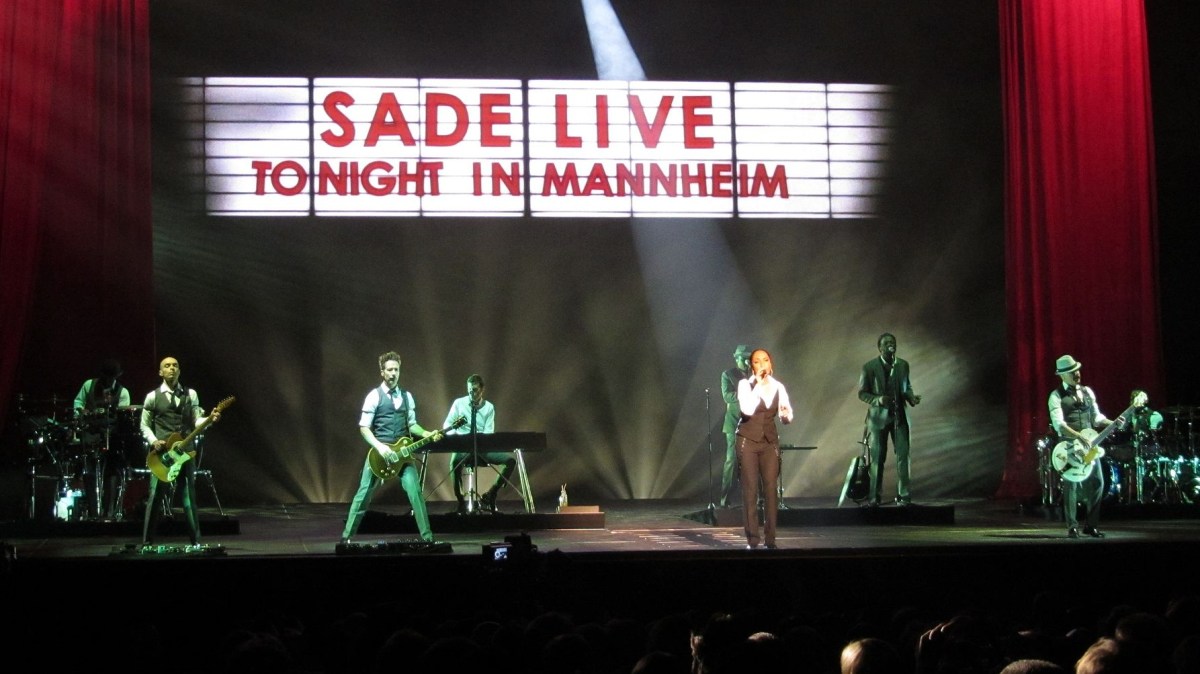 Sade’s ‘Love Deluxe’ Is No Ordinary Album – The Pine Needle